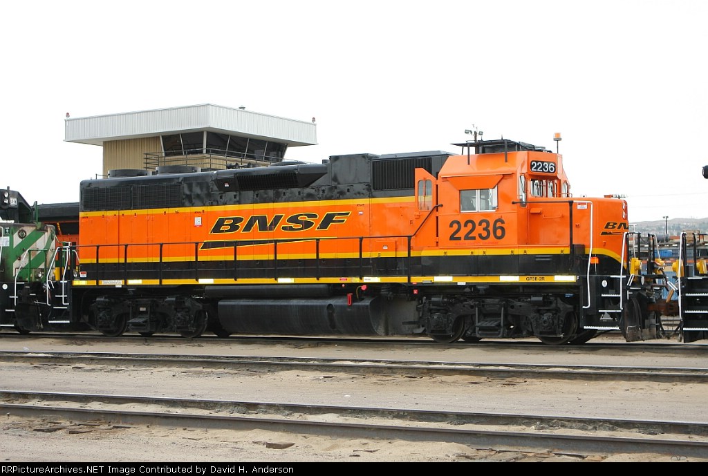 BNSF 2236